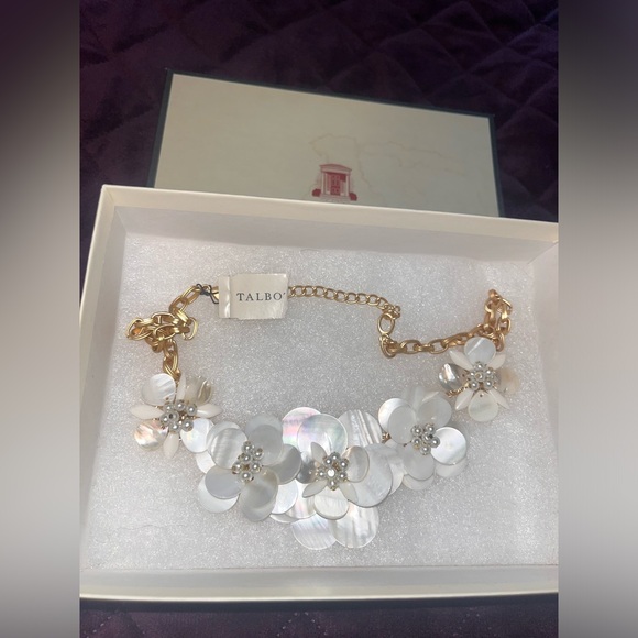 Talbots | Jewelry | Nwt Talbots Flower Necklace | Poshmark